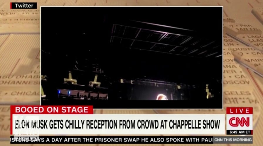 Elon Musk booed at Dave Chappelle show in San Francisco | Fox News Elon Musk booed at Dave Chappelle show in San Francisco | Fox News