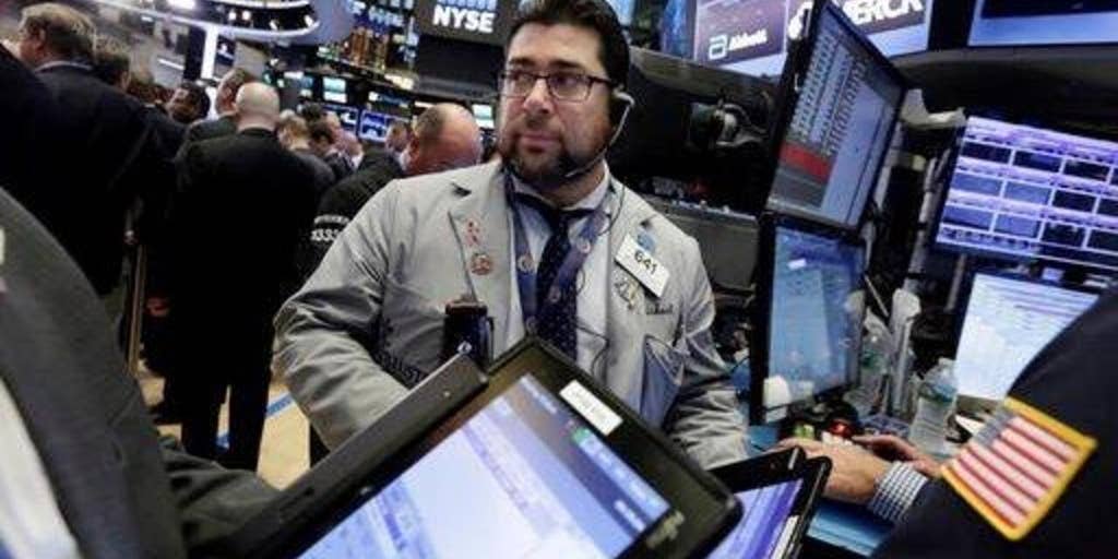 Trump economic advisor on global debt fears | Fox Business Video