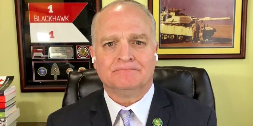 Russia will succeed 'with enough time': Lt. Col. Davis | Fox Business Video