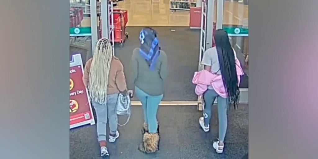Target employee thwarts 3 women stealing shopping cart full of clothing ...