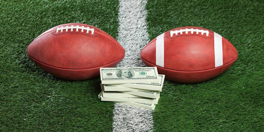 The big money behind college football bowl games | Fox Business Video