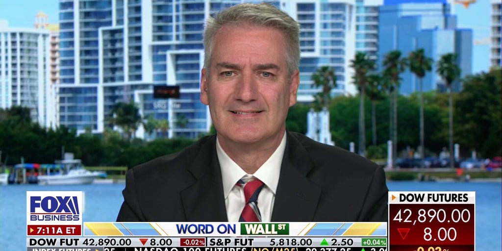 Financial advisor weighs ‘bigger picture’ with Trump’s tariffs: A lot ...