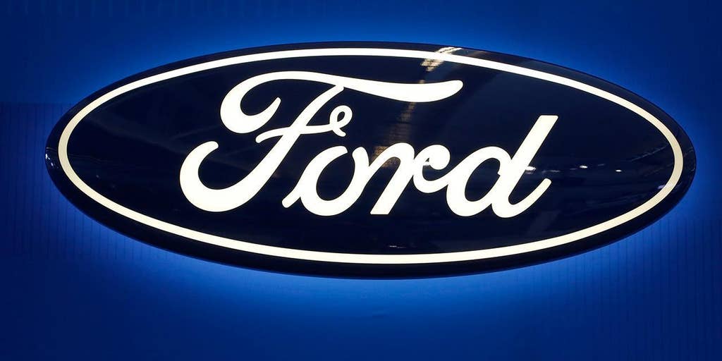 Ford CFO: We expect the business to improve in 2019 | Fox Business Video