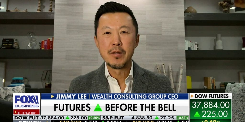 Tech stocks 'still have another run' before first Fed rate cut, says ...