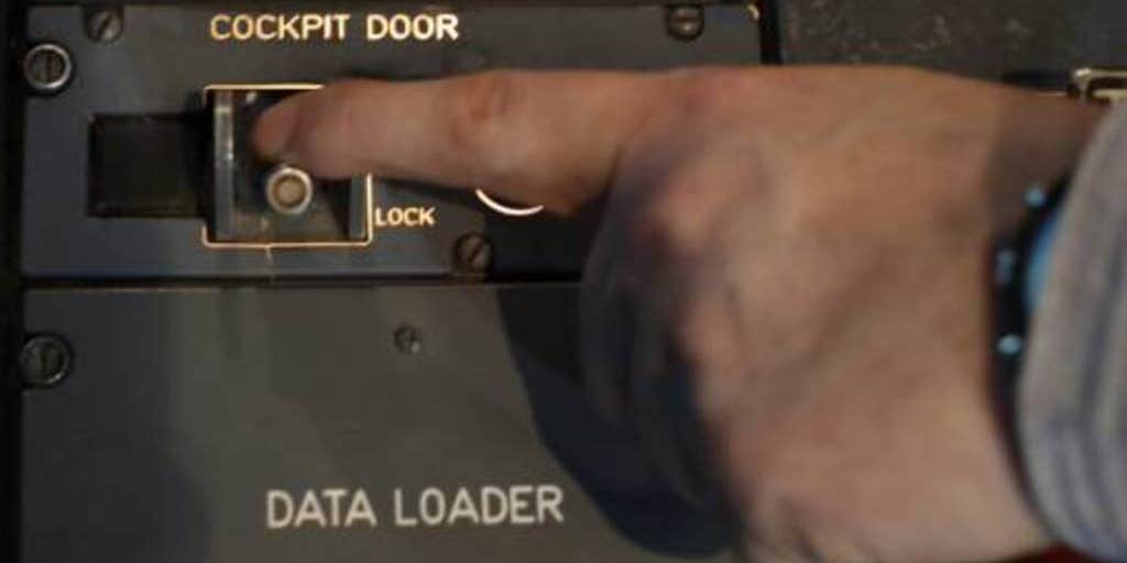 How to lock, unlock Airbus A320 cockpit door | Fox Business Video
