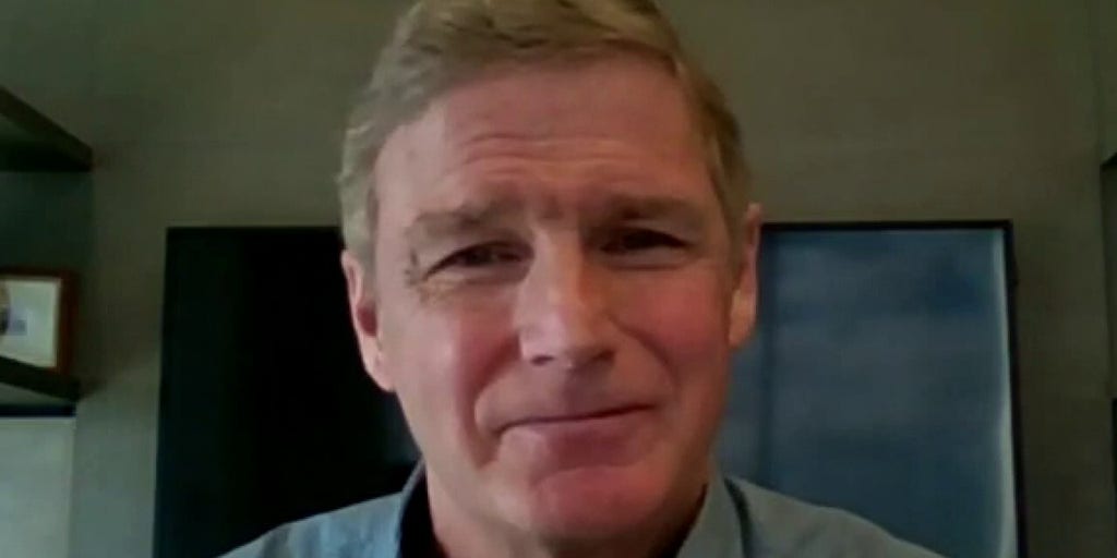 New Balance bulking up US manufacturing | Fox Business Video