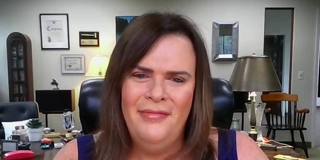 CEO comes out as transgender, grows company | Fox Business Video