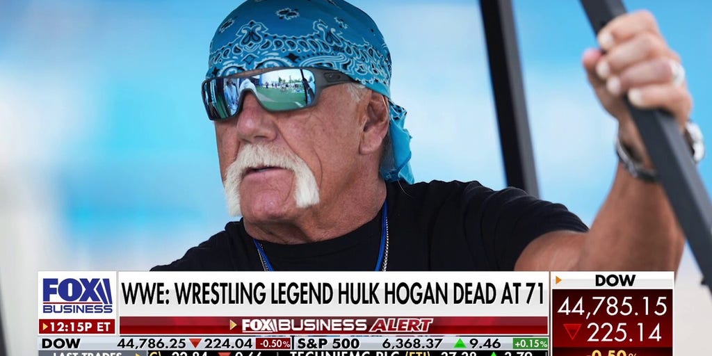 Wrestling legend Hulk Hogan dead at 71 | Fox Business Video