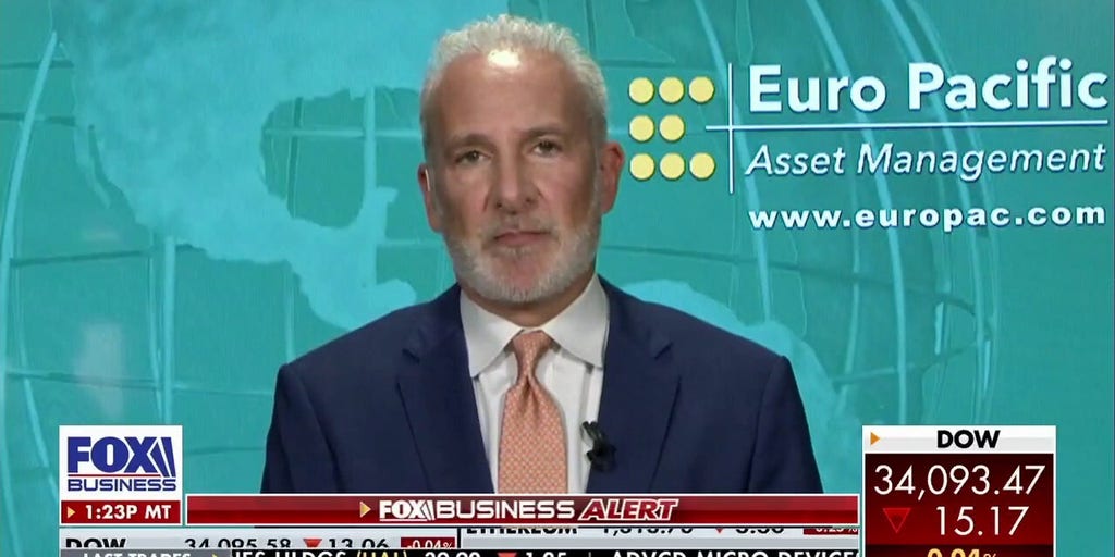 Peter Schiff: Fed's 'inflation fire' will burn hotter in 2023 | Fox ...