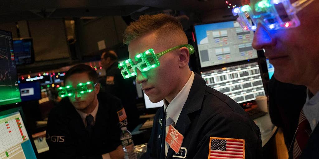 Dow sees its best year since 2017 | Fox Business Video