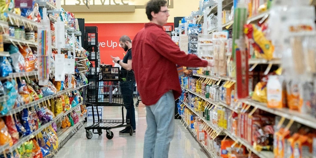 We're seeing a 'price conscience' consumer right now: Mark Tepper | Fox ...