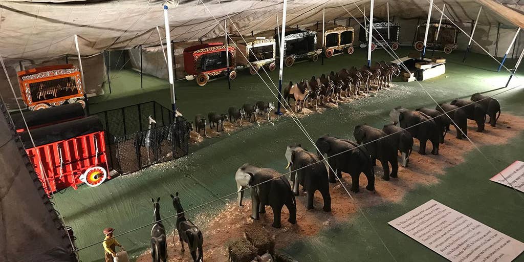 Strange Inheritance: Little big top | Fox Business Video