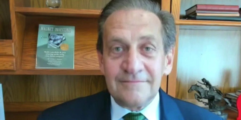 Chief equity strategist reveals glamorous stocks investors should avoid ...