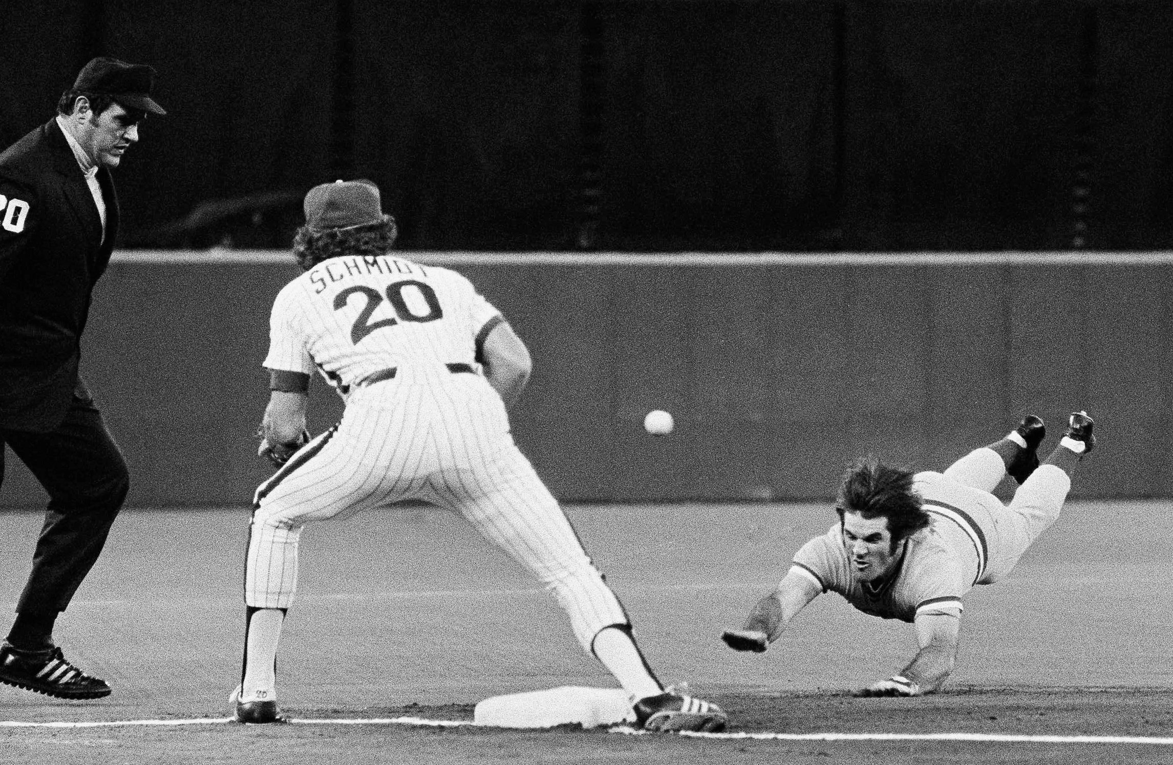 Pete Rose Sliding Picture - Pet Spare