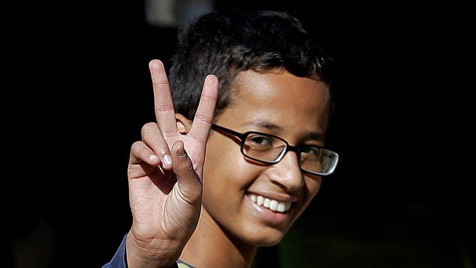 US federal judge dismisses lawsuit filed by 'clock boy's' father | Fox News