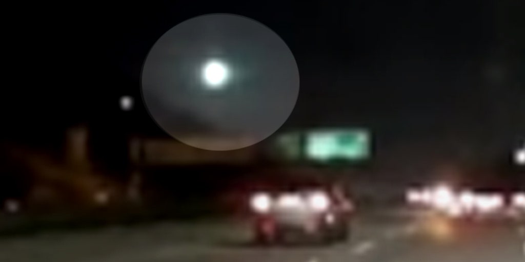 Mysterious flash of light streaks across sky in Los Angeles | Fox News ... Mysterious flash of light streaks across sky in Los Angeles | Fox News ...