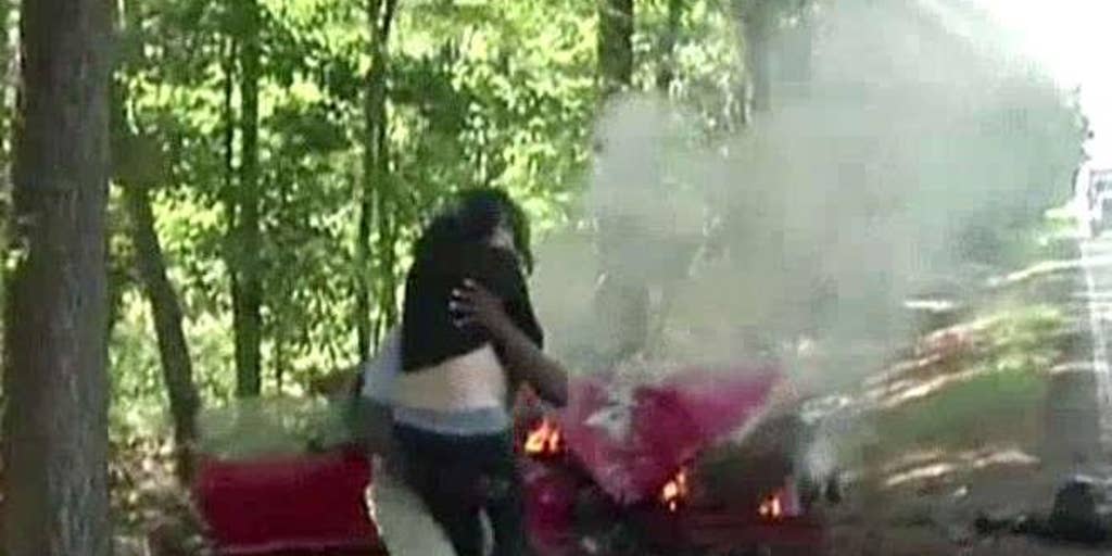 Journalist Saves Pregnant Woman From Burning Car Fox News Video