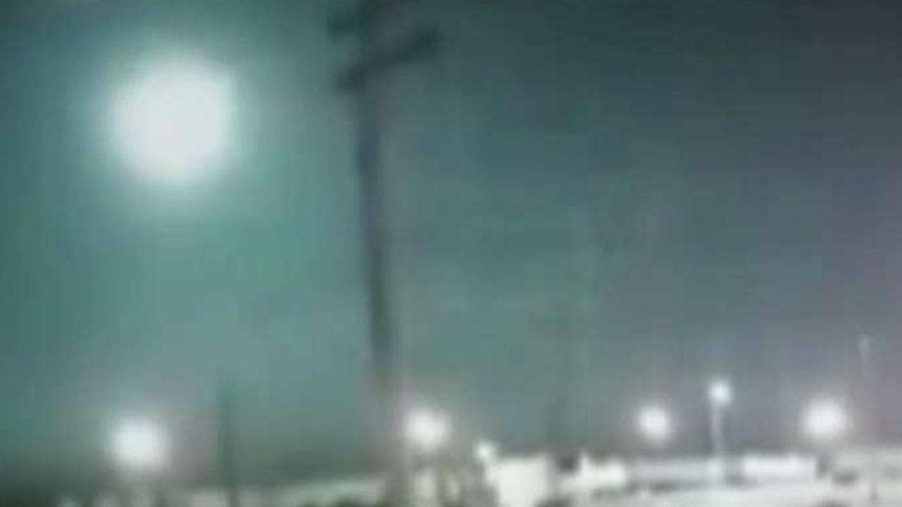 Meteor over Lake Michigan lights up sky in several states | Fox News