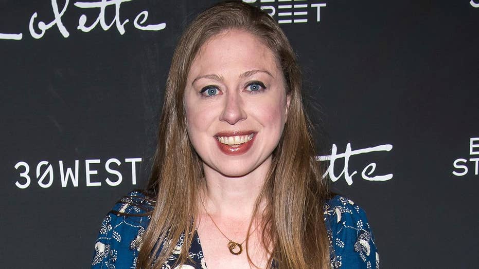 Chelsea Clinton confronted at NYU vigil for mosque victims over her ... Chelsea Clinton confronted at NYU vigil for mosque victims over her ...