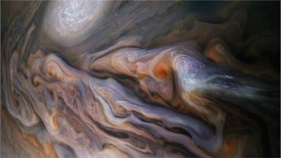 Mysterious 'creature' spotted in Jupiter's clouds stuns NASA, space ... Mysterious 'creature' spotted in Jupiter's clouds stuns NASA, space ...