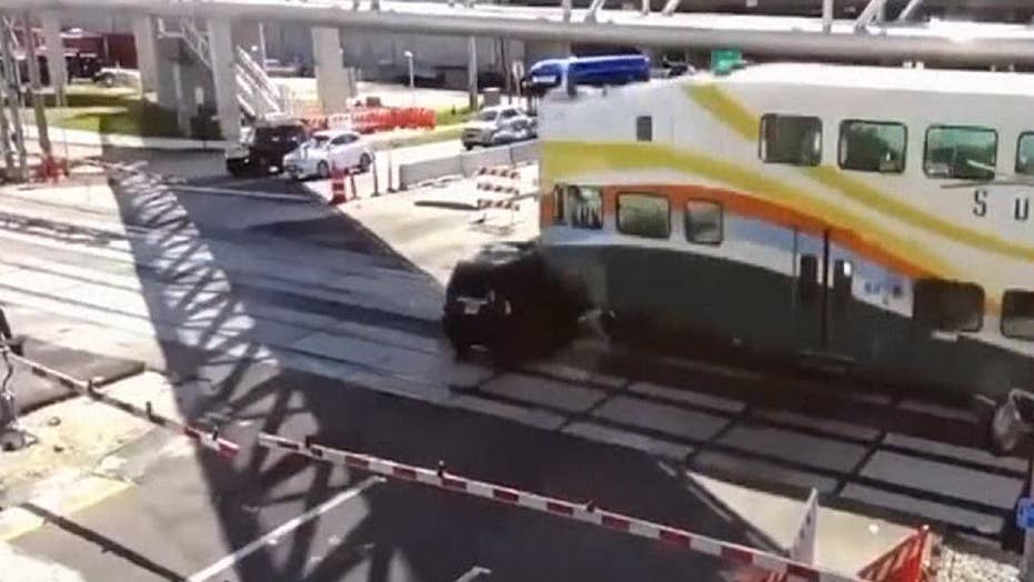 Train slams into SUV in Florida after driver seen moving onto tracks ... Train slams into SUV in Florida after driver seen moving onto tracks ...