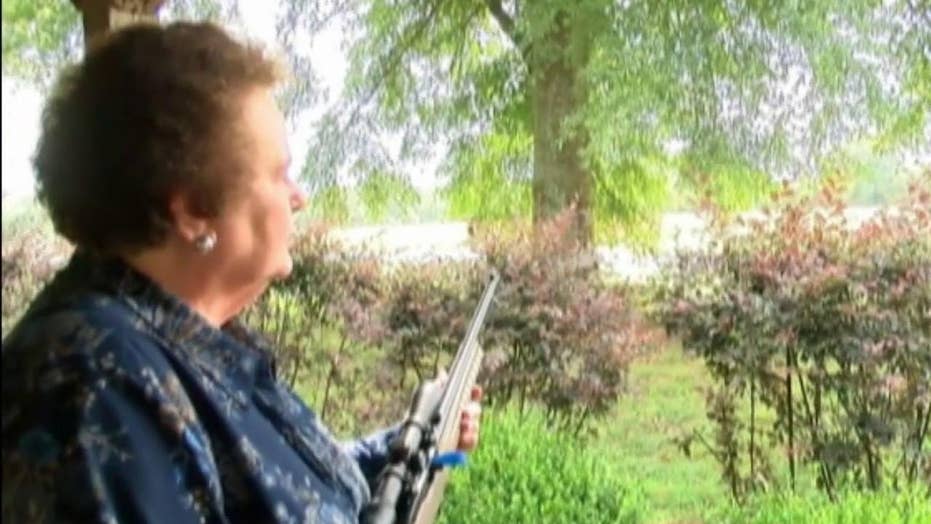 Gun Wielding Alabama Granny Held Wanted Man At Gunpoint Investigators