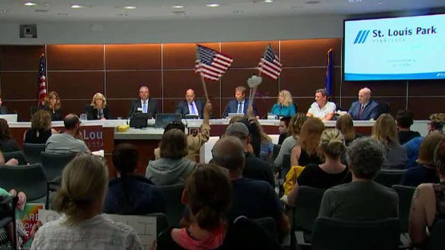 Pledge Of Allegiance Restored At City Council Meetings In St Louis
