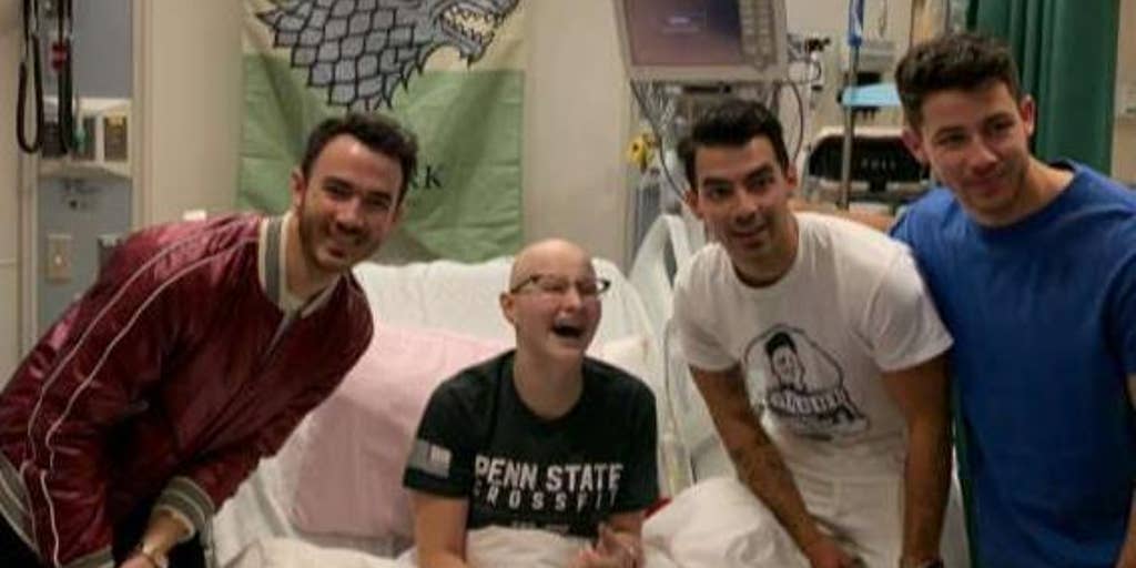 Jonas Brothers Surprise 16 Year Old Cancer Patient Who Missed Concert
