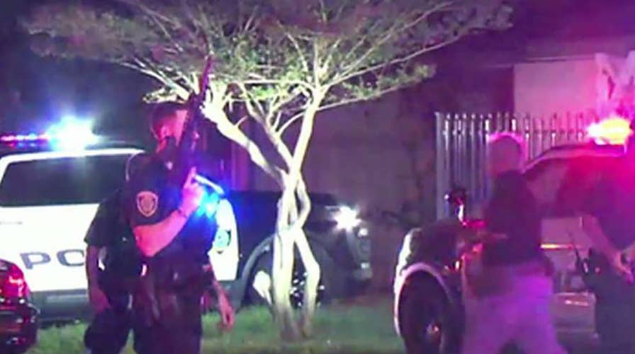 Houston Police Officer Near Democrat Debate Shot Priest Assaulted In