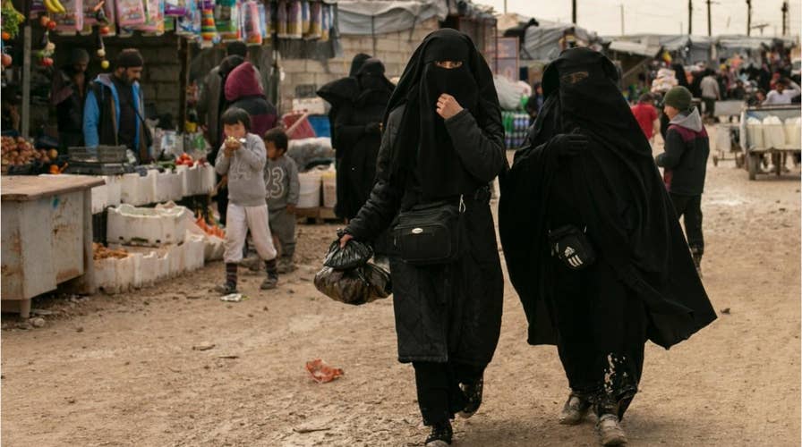 Hundreds Of Isis Supporters Escape Camp In Syria As Turkish Troops