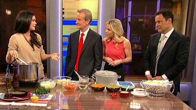 Katie Lee shares her home cooking | Fox News Video