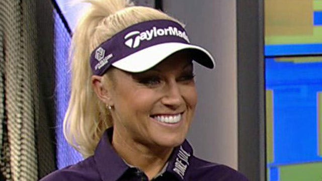 Natalie Gulbis hits golf shots with 'Fox & Friends' | Fox News Video