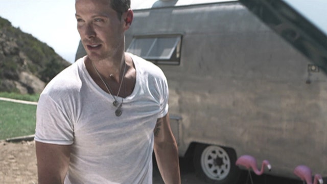 Phoenix Stone launches country music career | Fox News Video