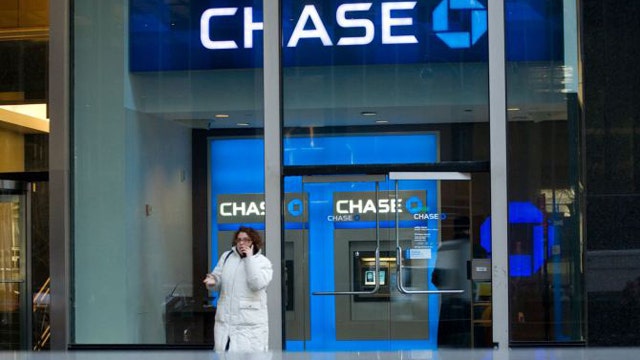 What Chase customers need to know about security breach | Fox News Video