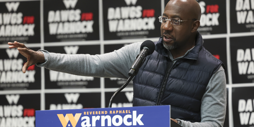 WATCH LIVE: Raphael Warnock holds a "Dawgs for Warnock" rally | Fox ...