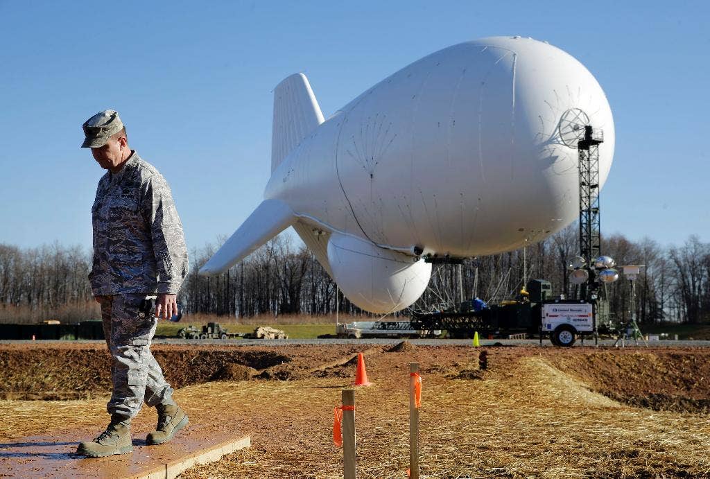 Army Tests Blimp-Like Airship That is Part of Anti-Missile System Along ...