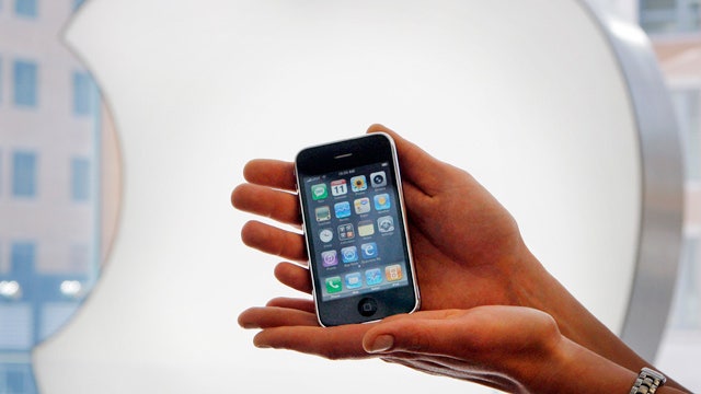 Report: Apple Proposes Smaller SIM Cards | Fox Business