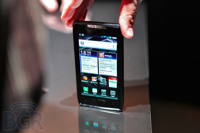 Motorola DROID RAZR Available for Pre-Order From Verizon Thursday | Fox ...