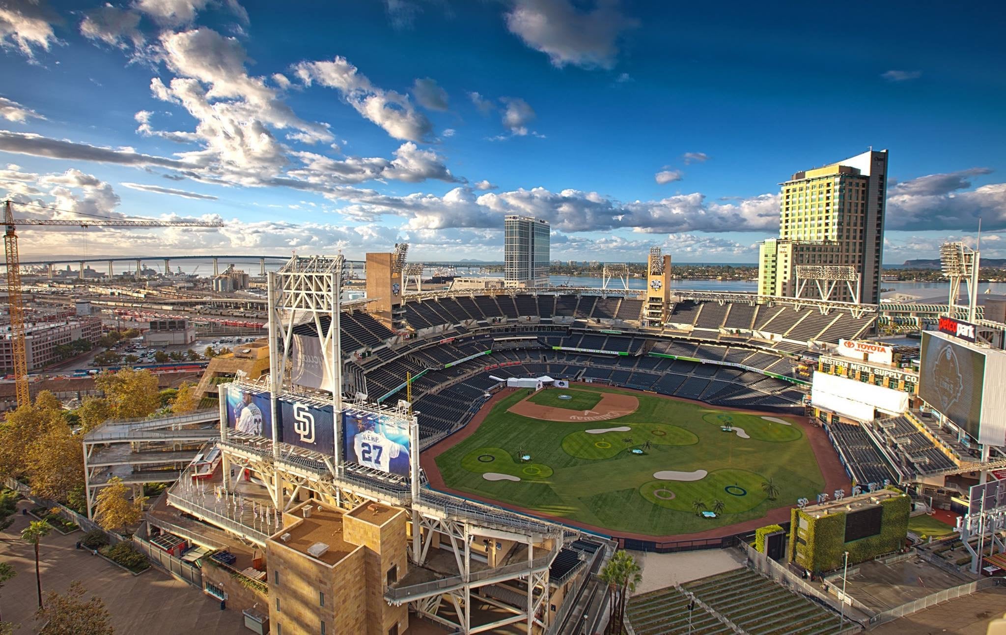 Callaway Golf & MLB’s Padres Go for Green with Stadium Golf | Fox Business