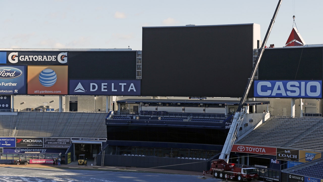 Delta Debuts Huge Sign At Yankee Stadium | Fox Business