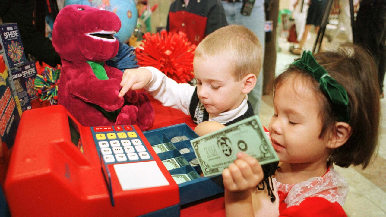 4 Key Lessons to Teach Your Kids About Money | Fox Business