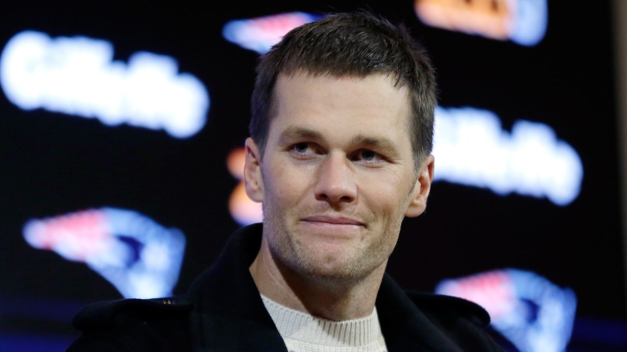 Tom Brady to star in Facebook series about training, family life | Fox ...