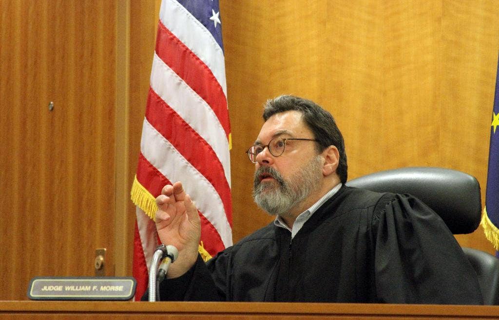 Judge: Walker had authority to cut Alaska dividend amount | Fox Business