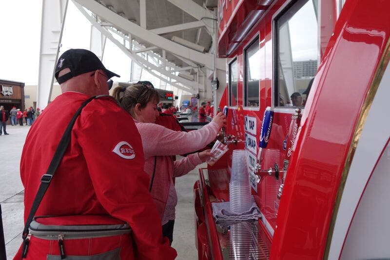 High-Tech Concession Stands Let Fans Pour Their Own Beer | Fox Business