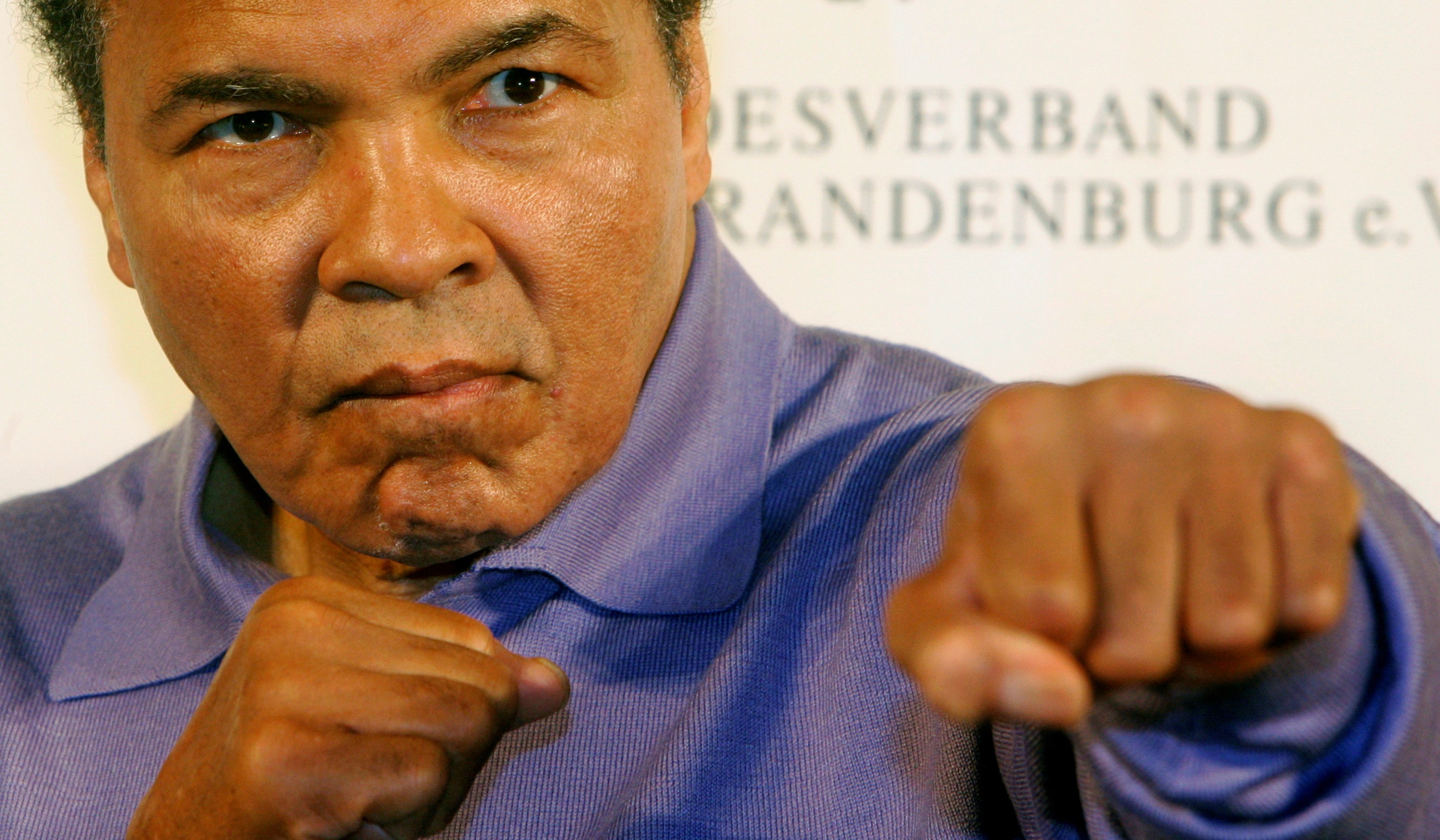 Famed Boxer Muhammad Ali Dead At 74 | Fox Business