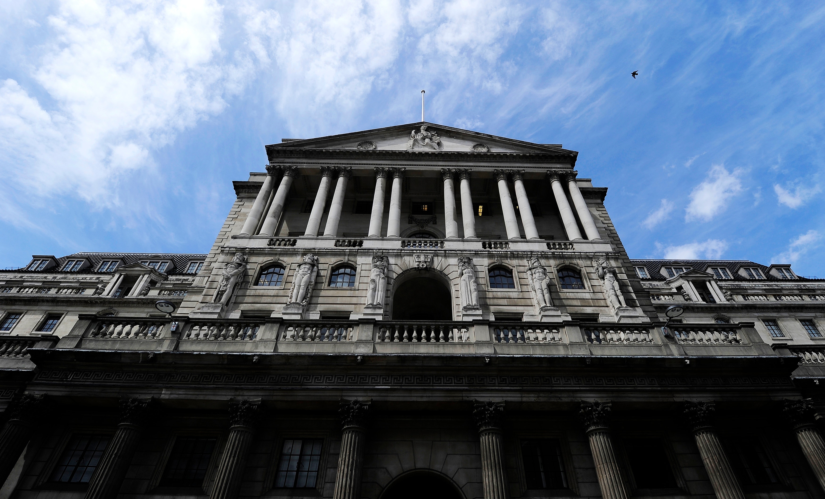 BoE Leaves Rate Unchanged, Cuts Growth Outlook | Fox Business
