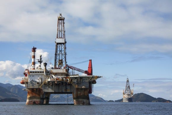 Oil creeps up from 10-month low, down nearly 4 percent on week | Fox ...