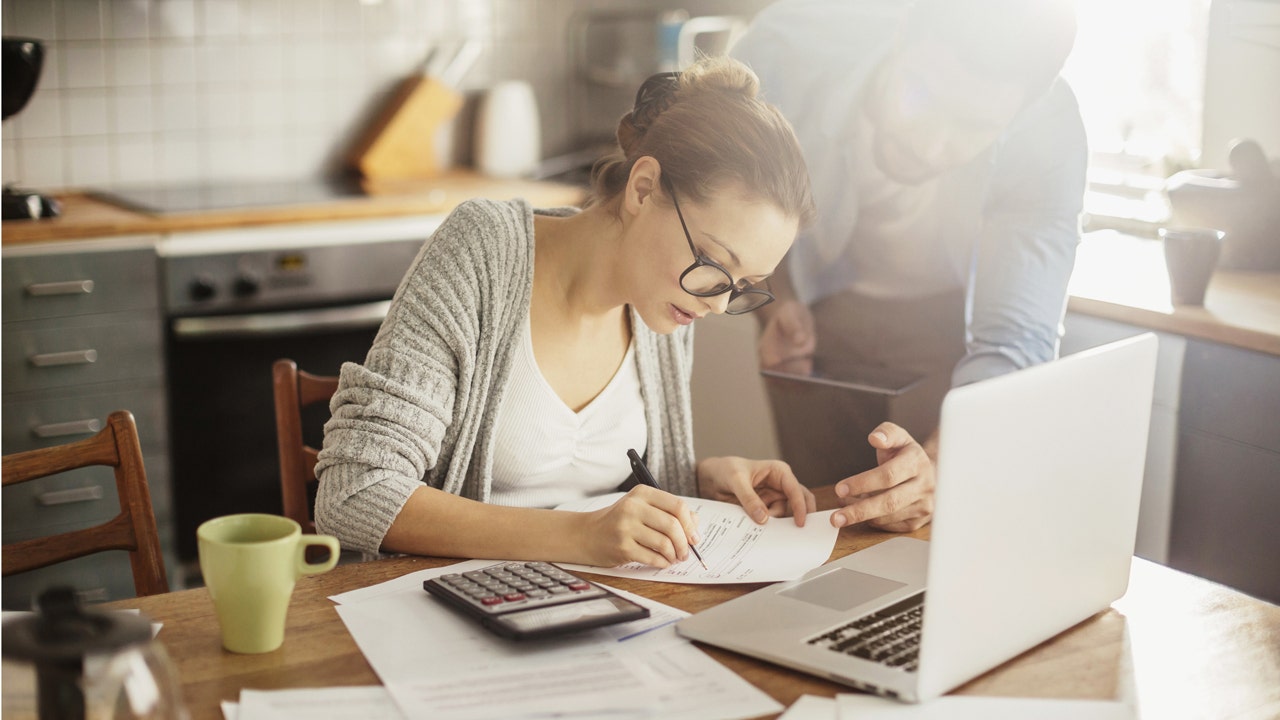 How to Slash Common Household Bills | Fox Business