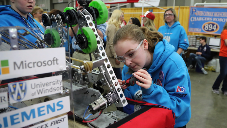 Girl power: All-female teams compete at robotics event | Fox Business