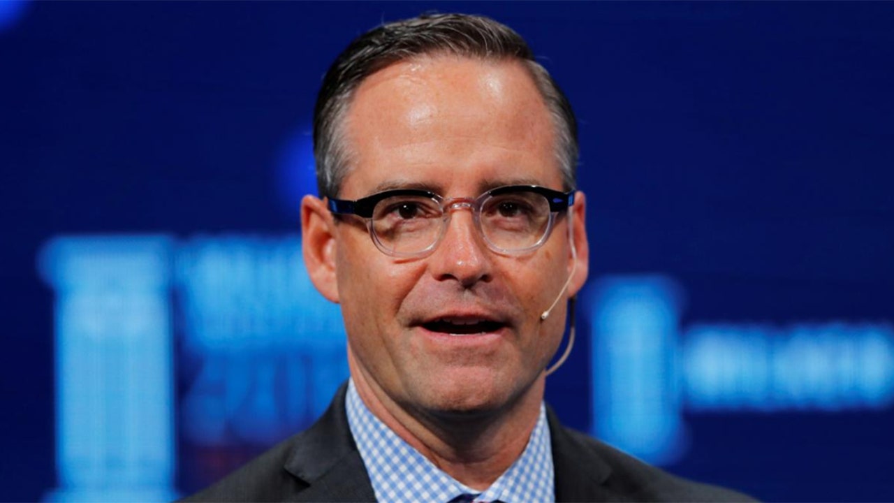 Tyson Foods CEO steps down after 2 years at helm | Fox Business